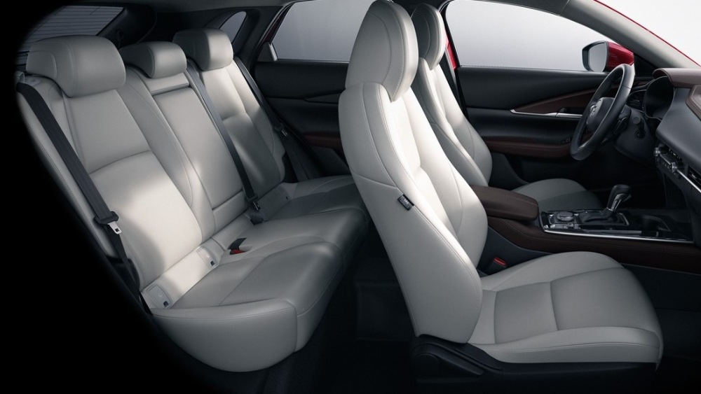 StriveME - مازدا cx30 2022 المواصفات والاسعار في الامارات